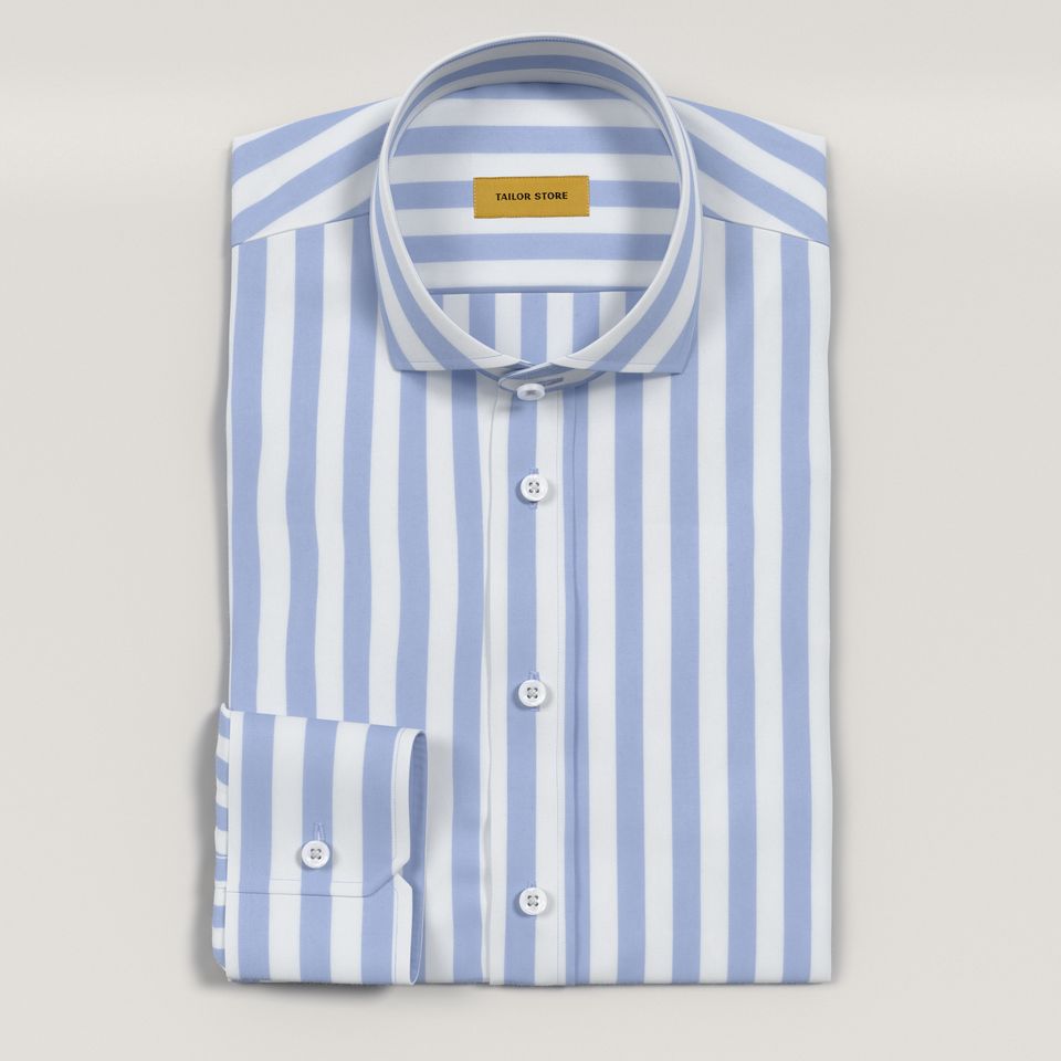 Chemise en coton satiné rayée bleu clair et blanc pour homme, sur ...